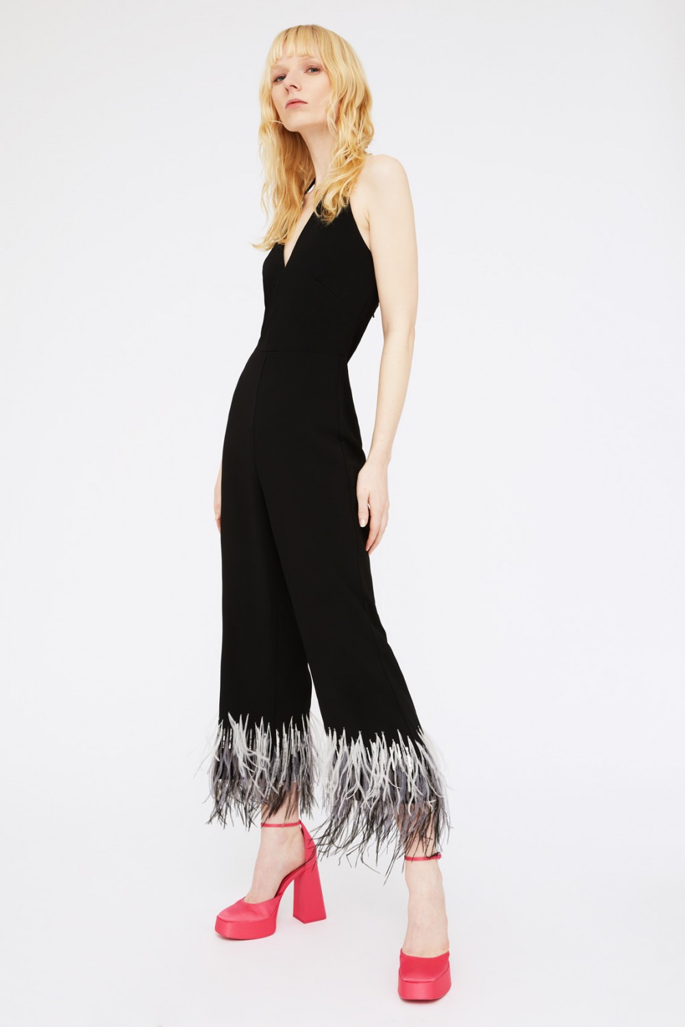 Jumpsuit with feathers